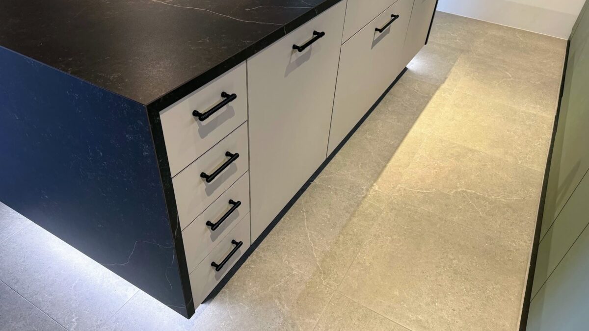 MOK | オーダーキッチンをデザインと価格でかなえるメーカー