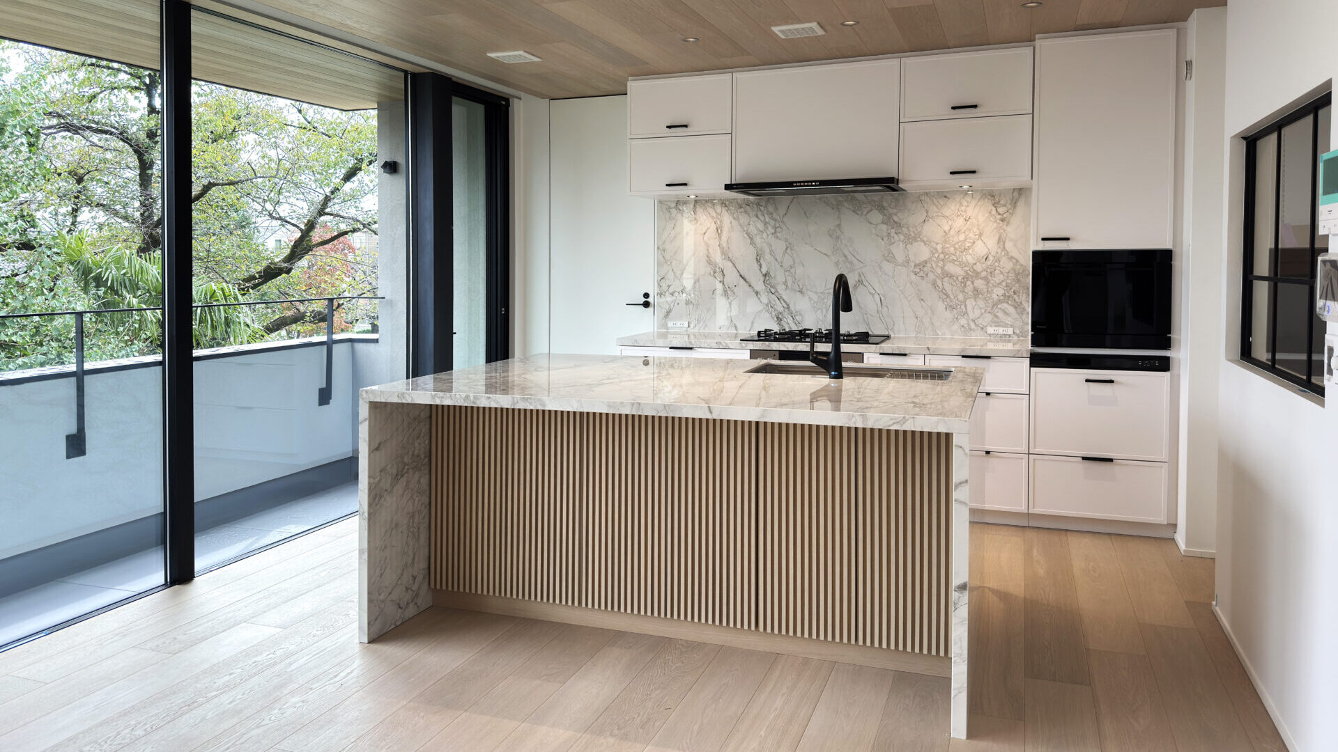 MOK | オーダーキッチンをデザインと価格でかなえるメーカー